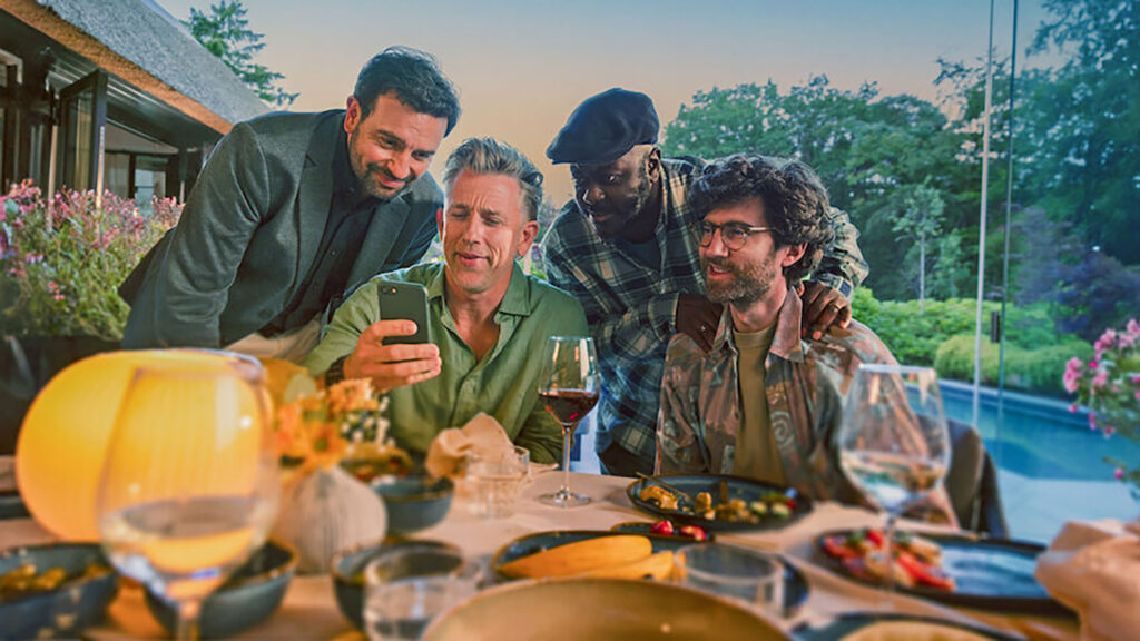 "Roosters": A Dutch series on Netflix with a… familiar plot